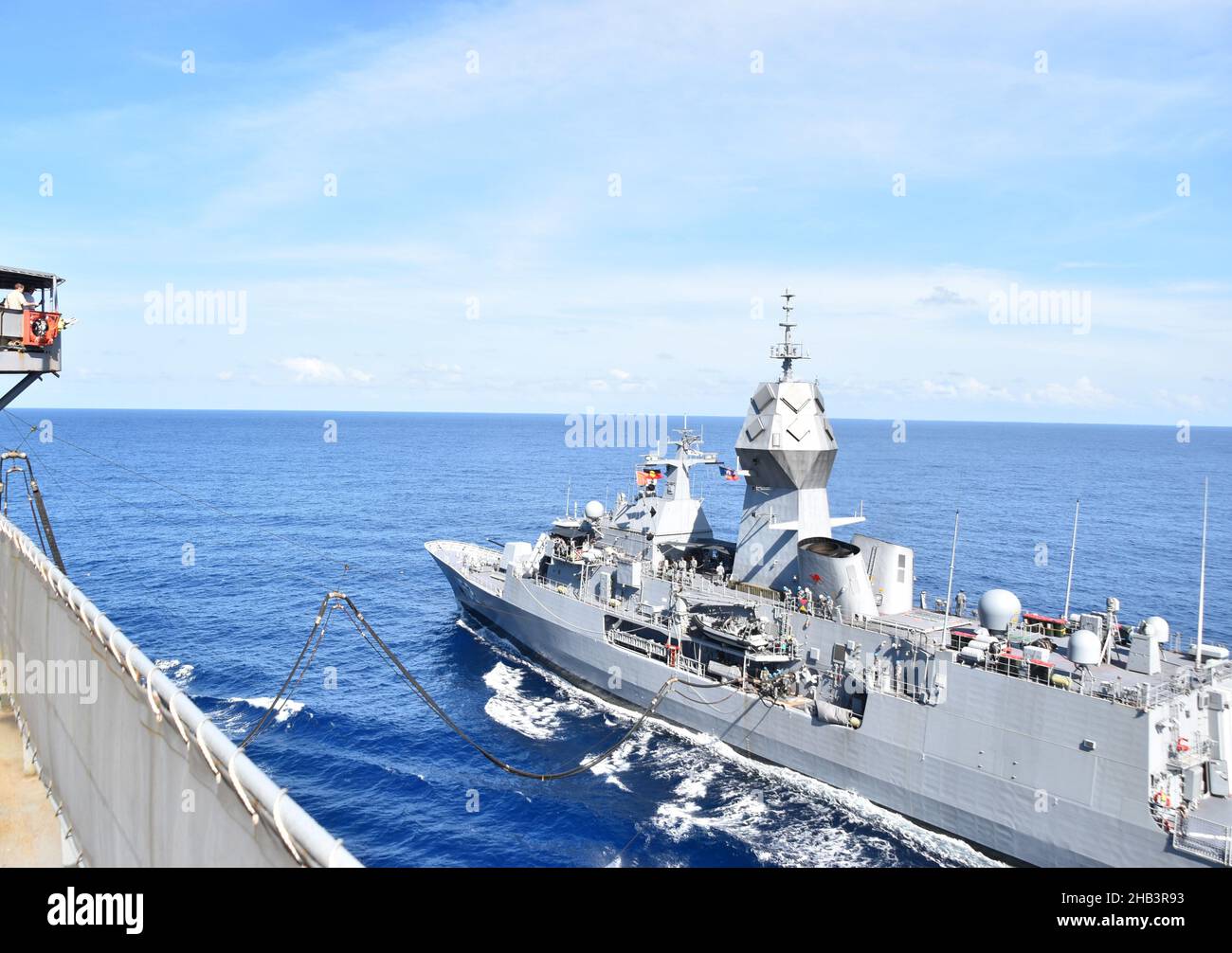 211211-N-NO250-1003 SAVU SEA (Dec. 11, 2021) Royal Australian Navy ...