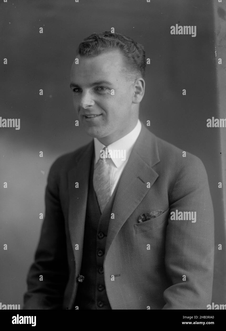 Man, Berry & Co, photography studio, circa 1920s, Wellington Stock ...