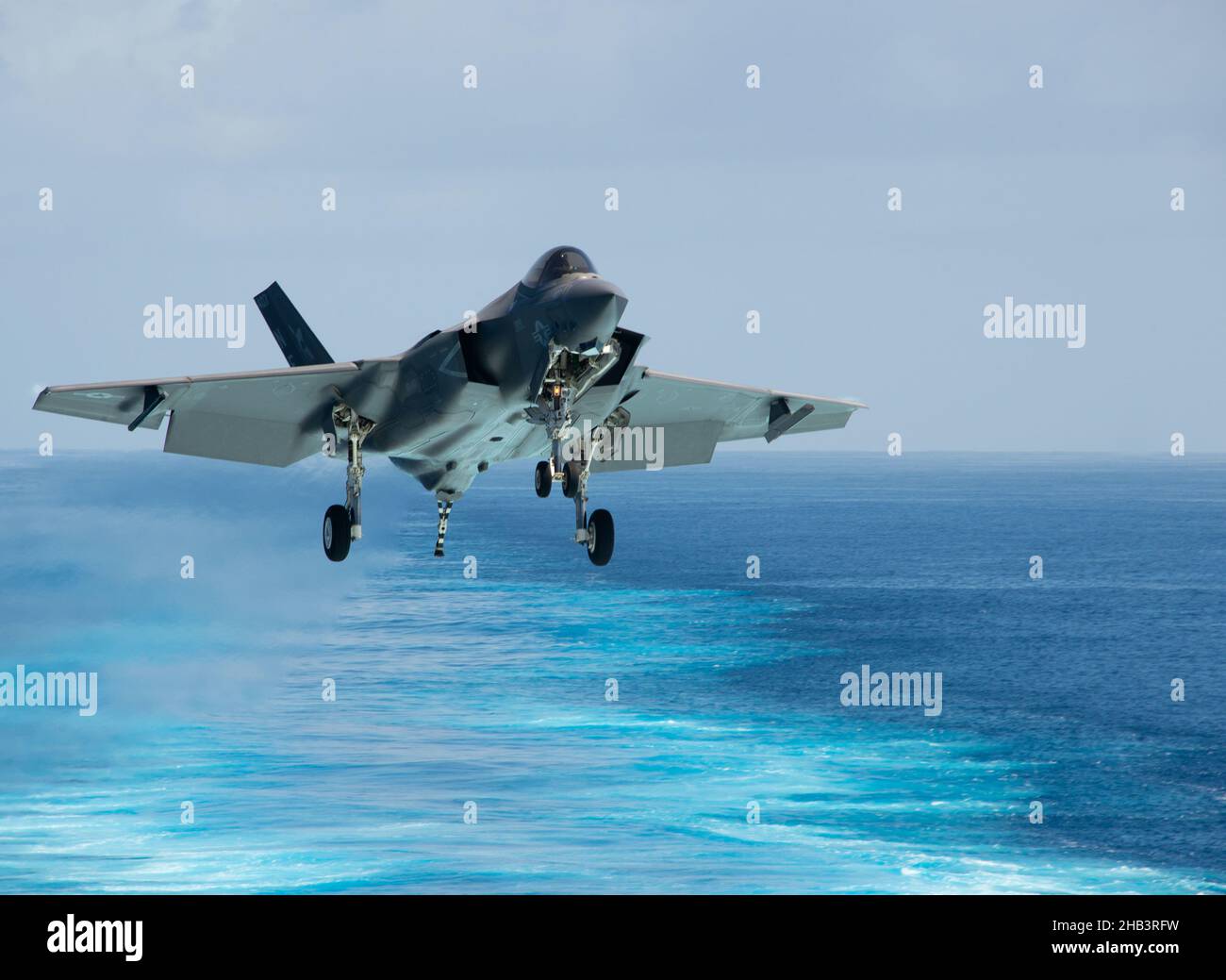 211213-N-RU001-1403 INDIAN OCEAN (Dec. 13, 2021) An F-35C Lightning II, assigned to the ...