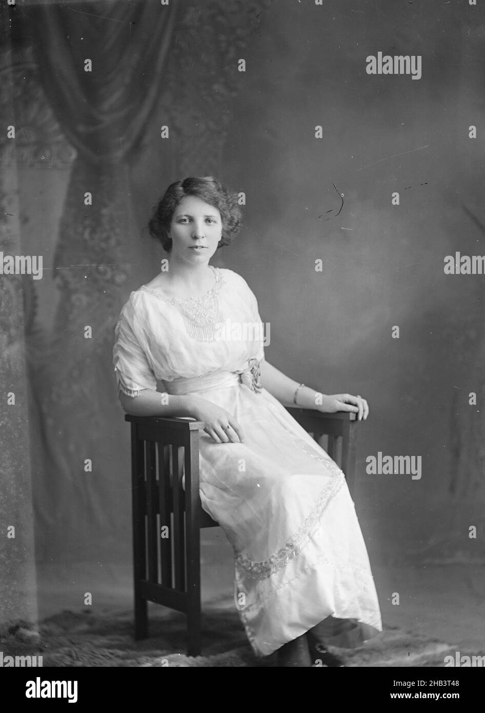 Mrs dorothy carolyn crampton Black and White Stock Photos & Images - Alamy
