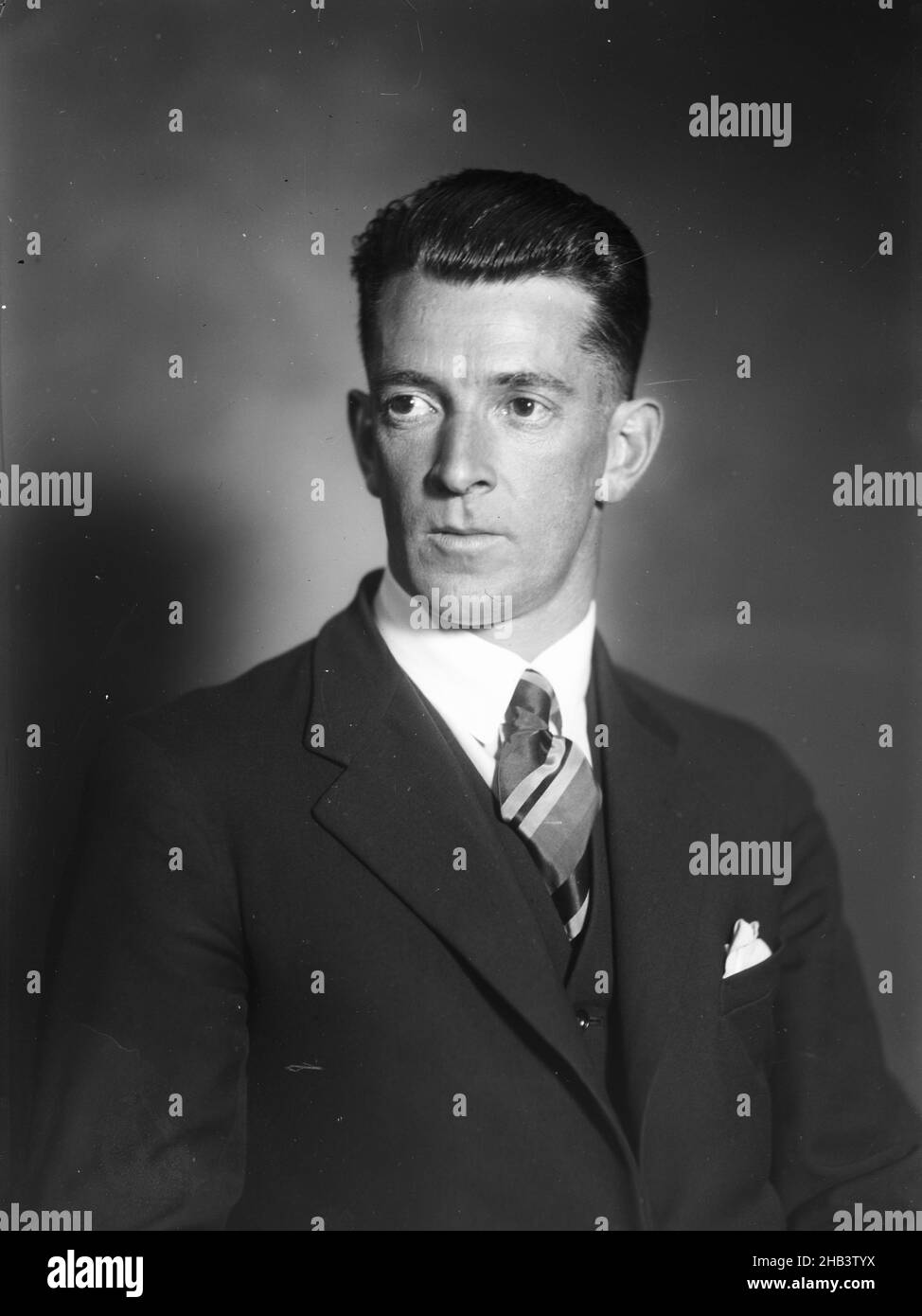 1920s man hi-res stock photography and images - Alamy
