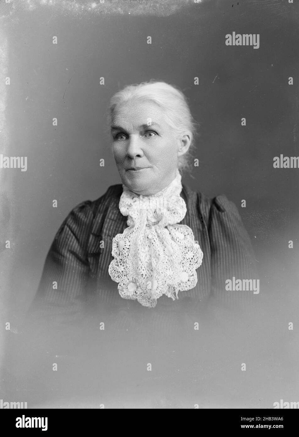 Mrs sandri obscured mrs sandri obscured hi-res stock photography and ...