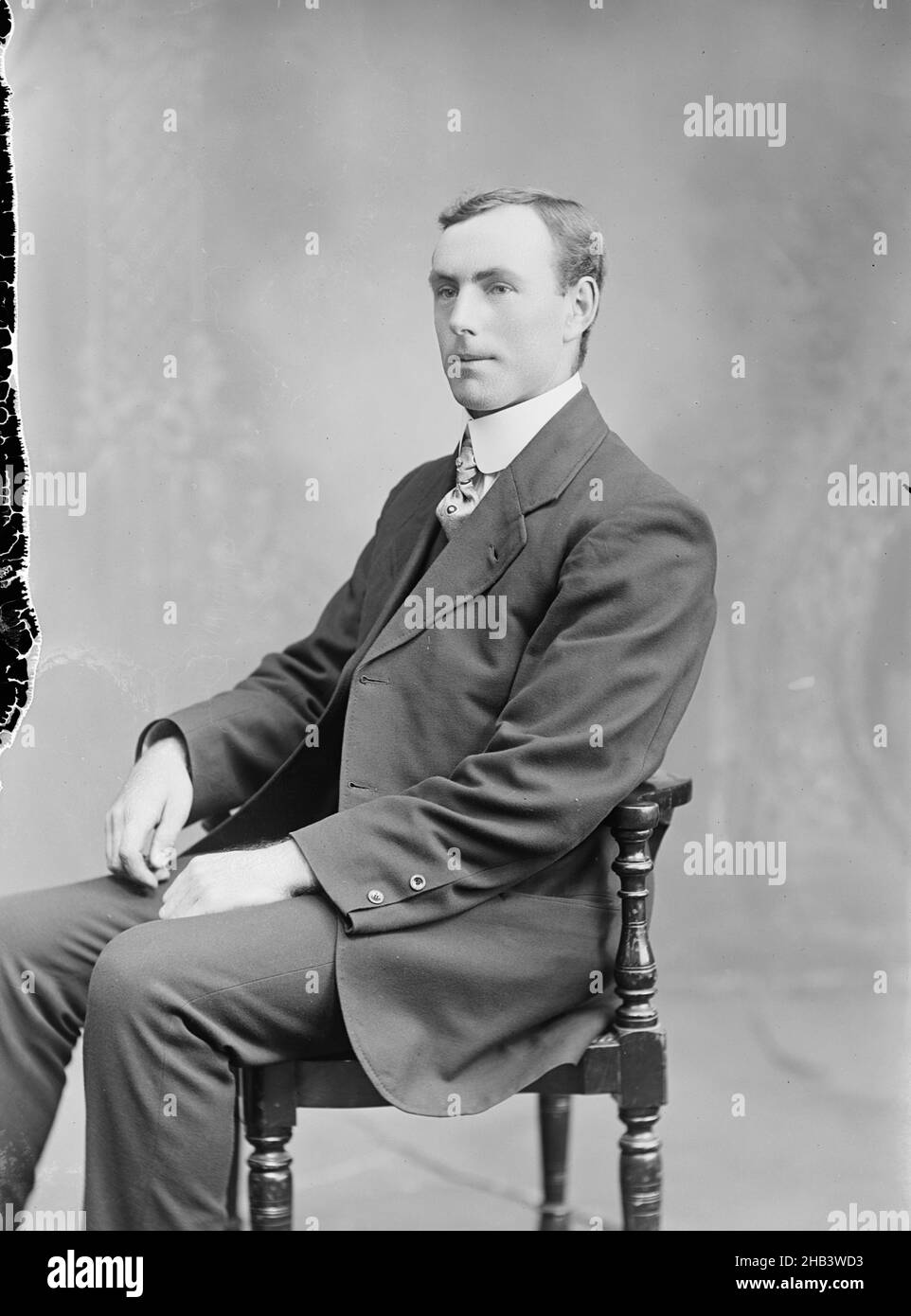 Man, Berry & Co, photography studio, circa 1920, Wellington Stock Photo ...