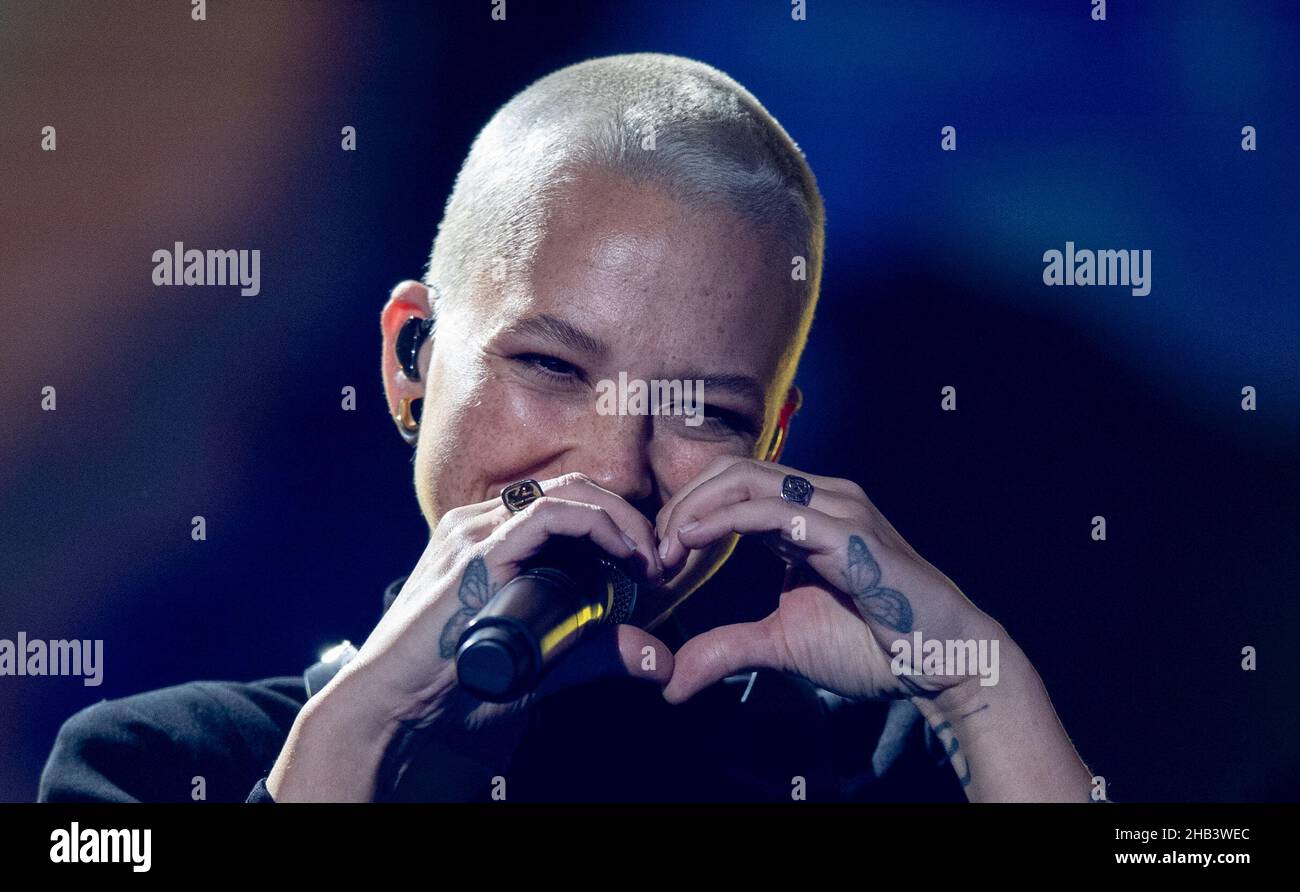 Leipzig, Germany. 16th Dec, 2021. Swiss singer Stefanie Heinzmann will ...