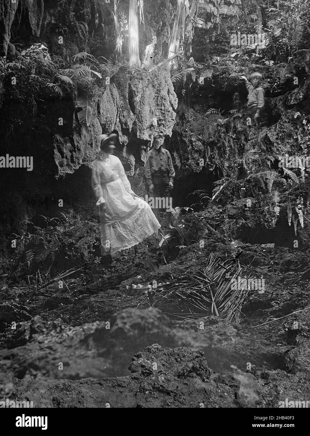 Mauke mauke Black and White Stock Photos & Images - Alamy