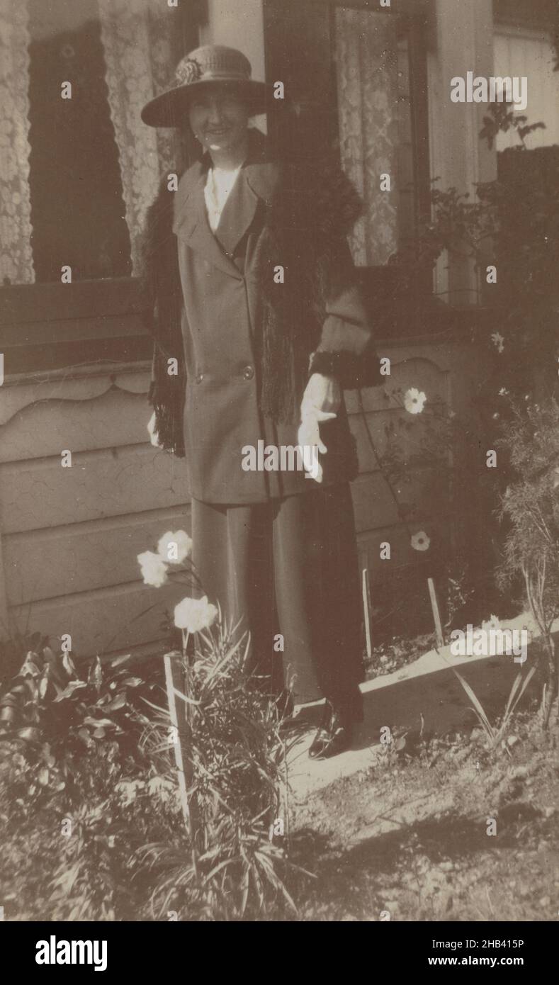 Eva - Bourke St?, William Saunderson Cooper, 1910s-1920s, New Zealand ...