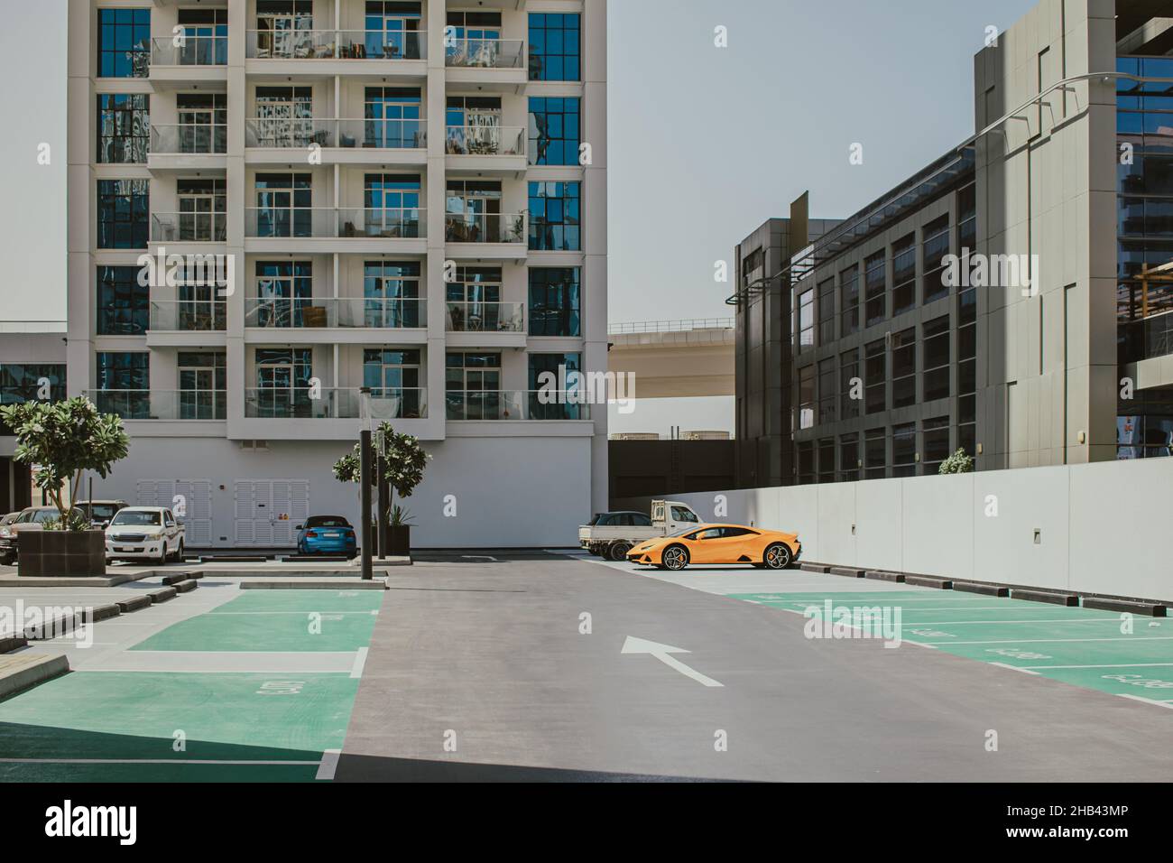 Car parking space outside house hi-res stock photography and images - Alamy