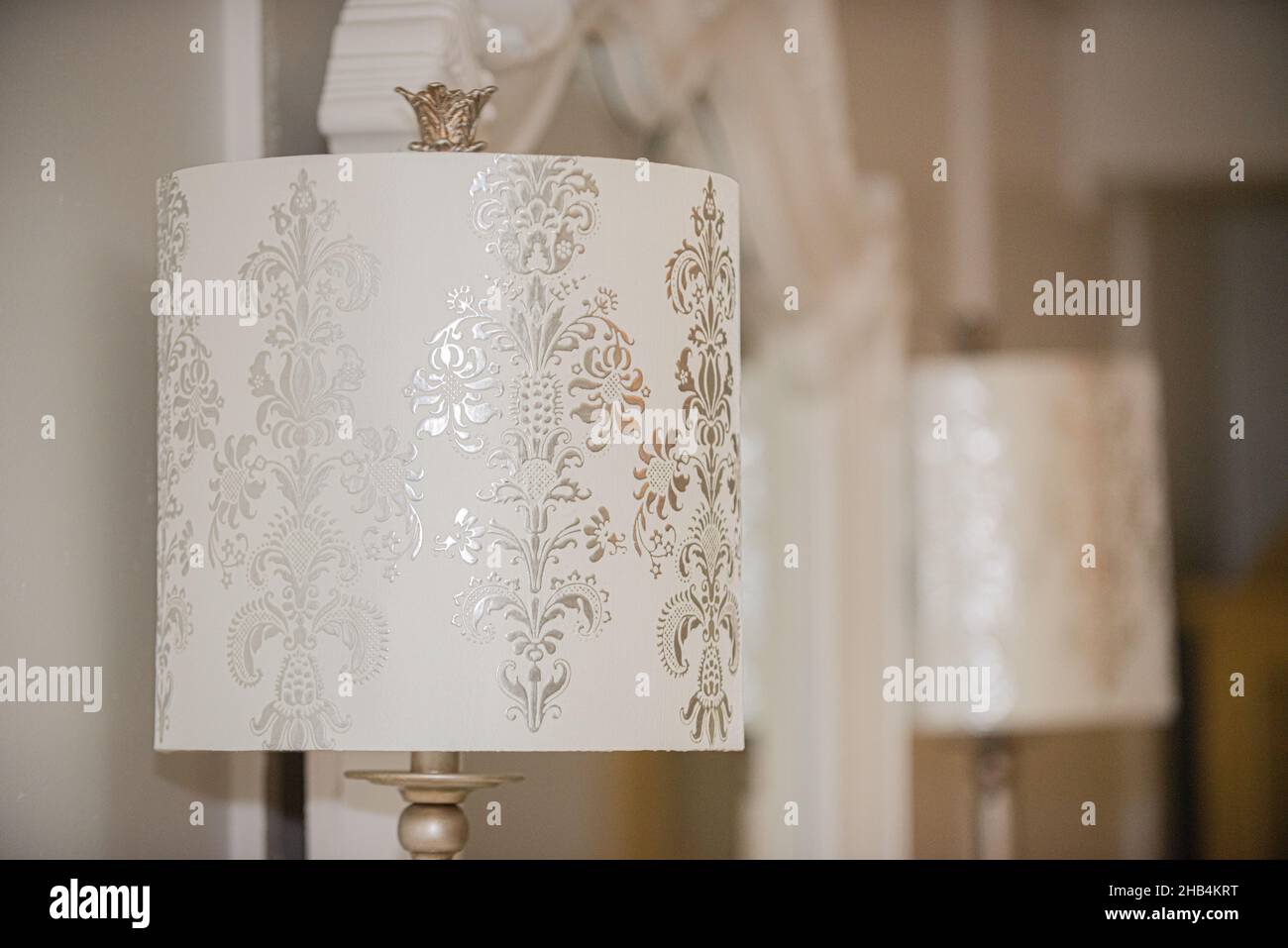 Hanginglamp hi-res stock photography and images - Alamy