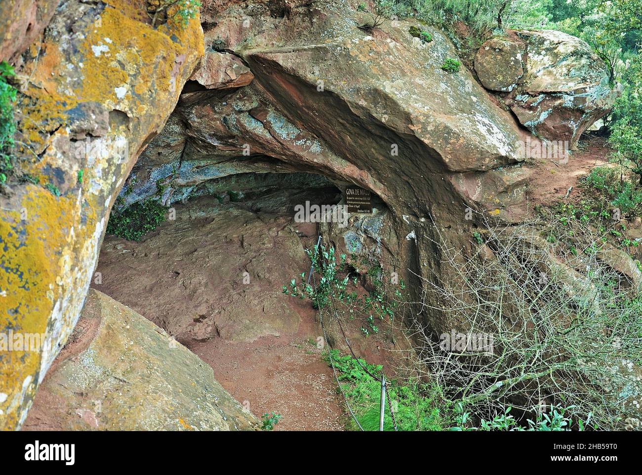 Cave of nialo de montblanc hi-res stock photography and images - Alamy