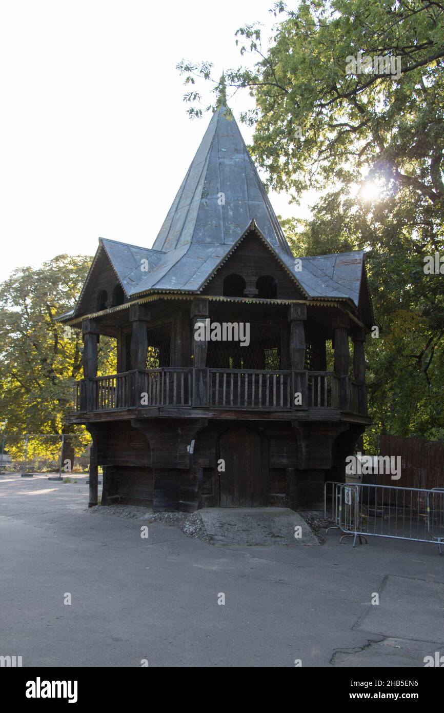 Kaliningrad, Russia - July 31 2019: exterior view of an old shabby ...