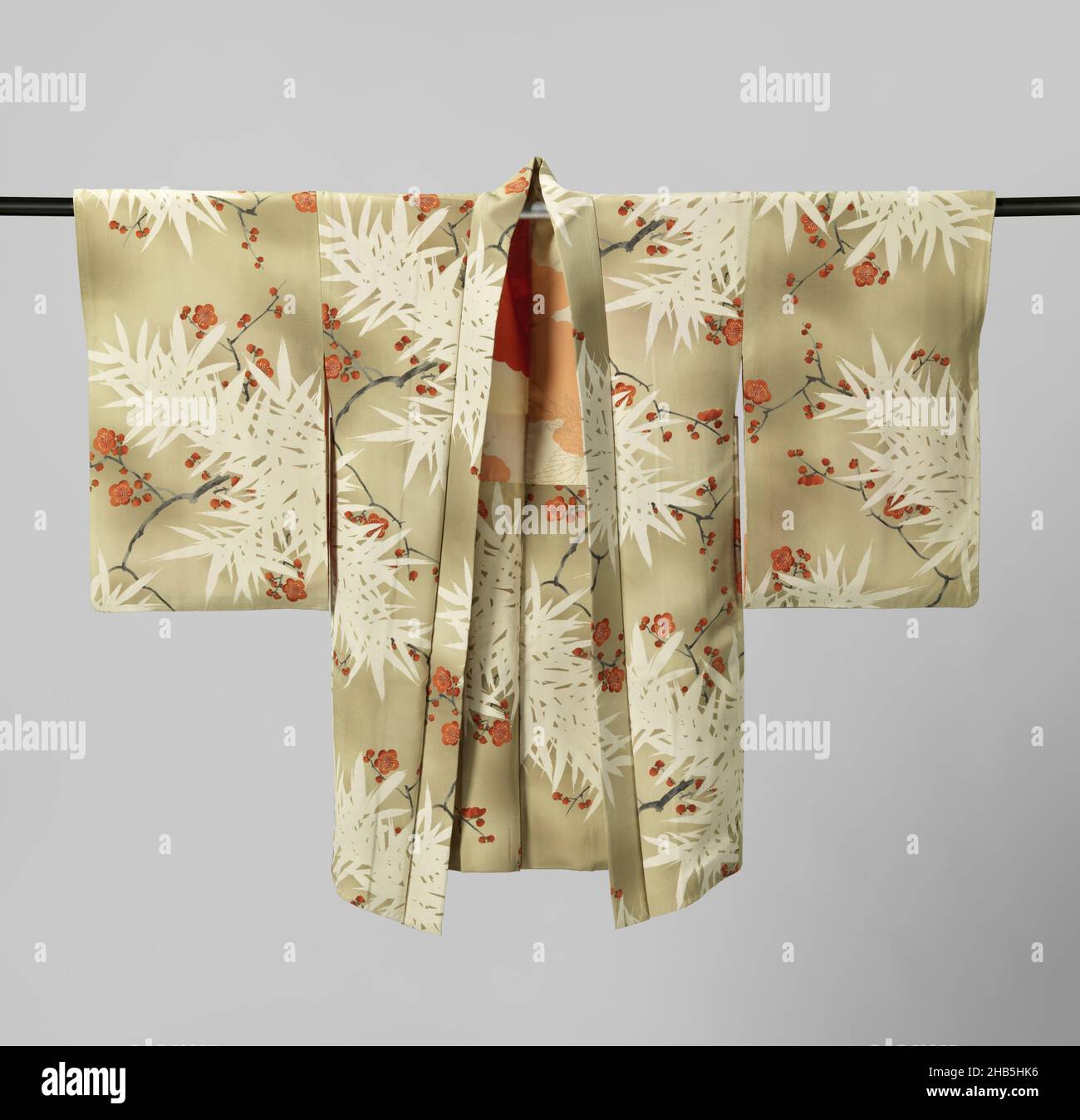 Womans haori hi-res stock photography and images - Alamy