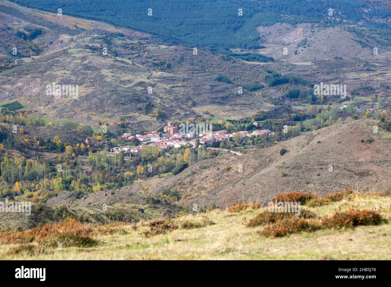 Rural settlement in valley, Fresneda de la Sierra Tirón village in ...
