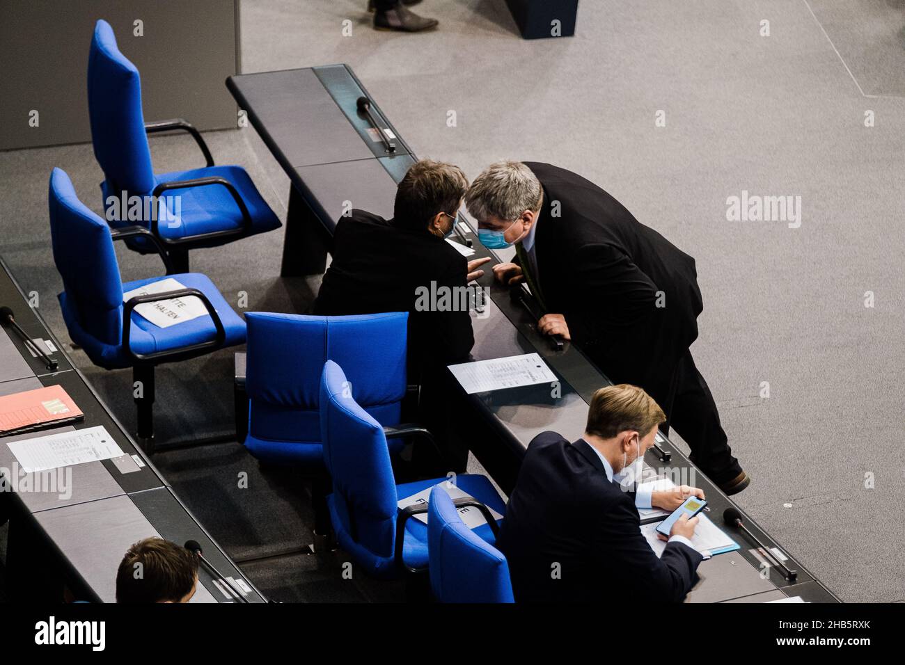 Berlin, Germany. 16th Dec, 2021. Members of the 20th Bundestag, the ...