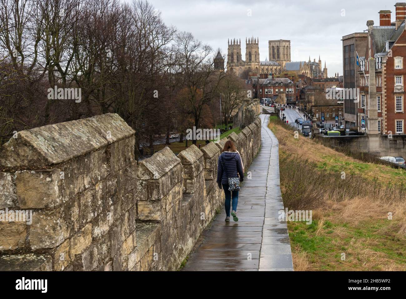 York city wall york minster hi-res stock photography and images - Alamy