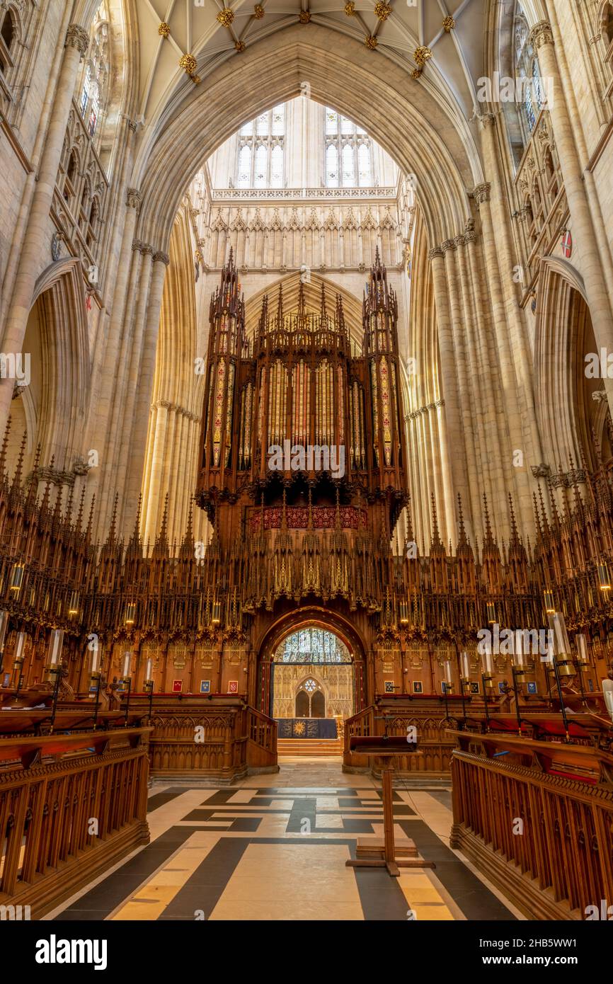 York Minster Interior, The Organ Stock Photo - Alamy