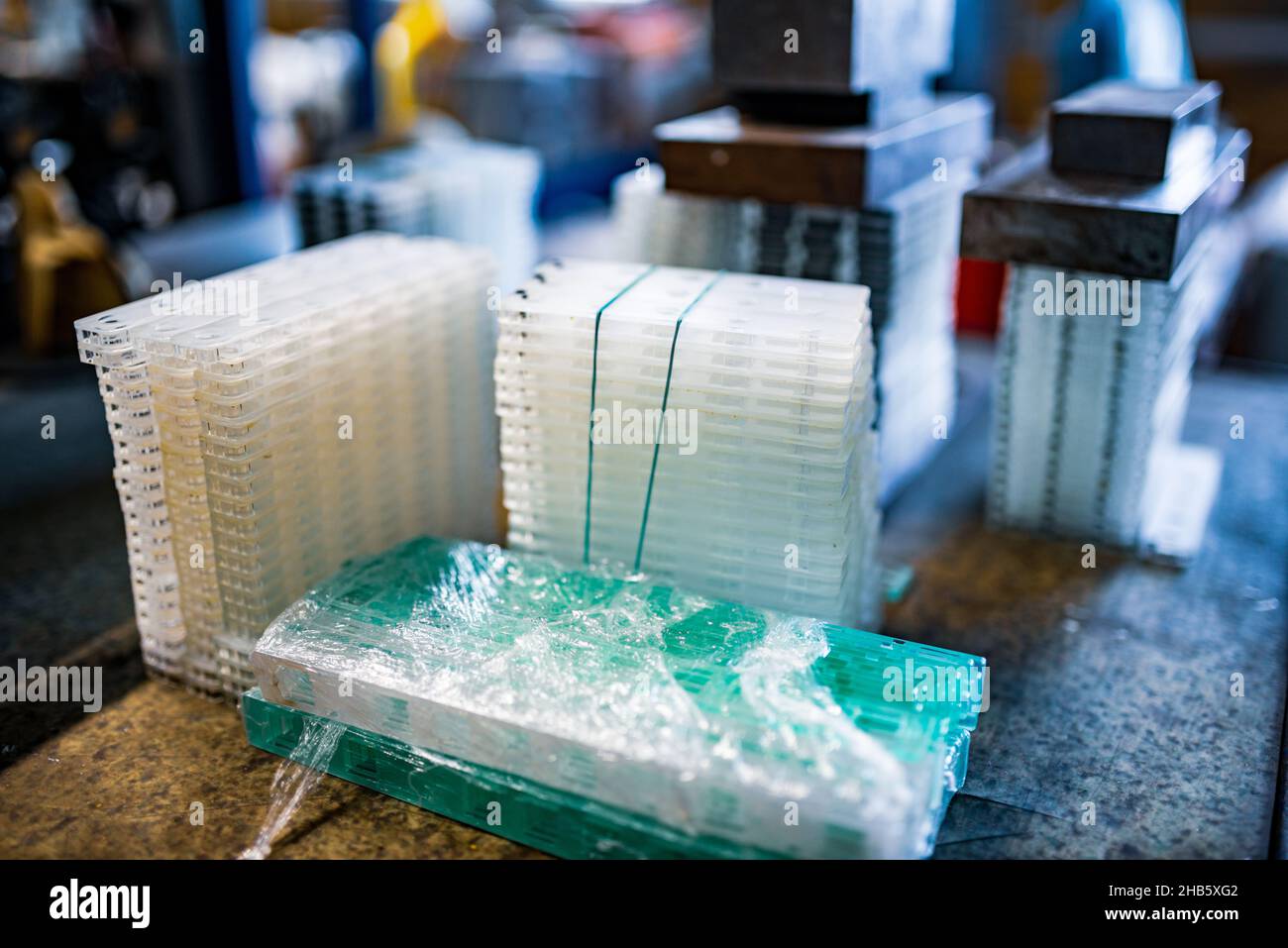 Glass transistor hi-res stock photography and images - Alamy