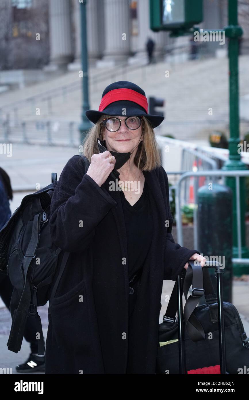 New York, United States. 15th Dec, 2021. Dr. Elizabeth Loftus exits the ...