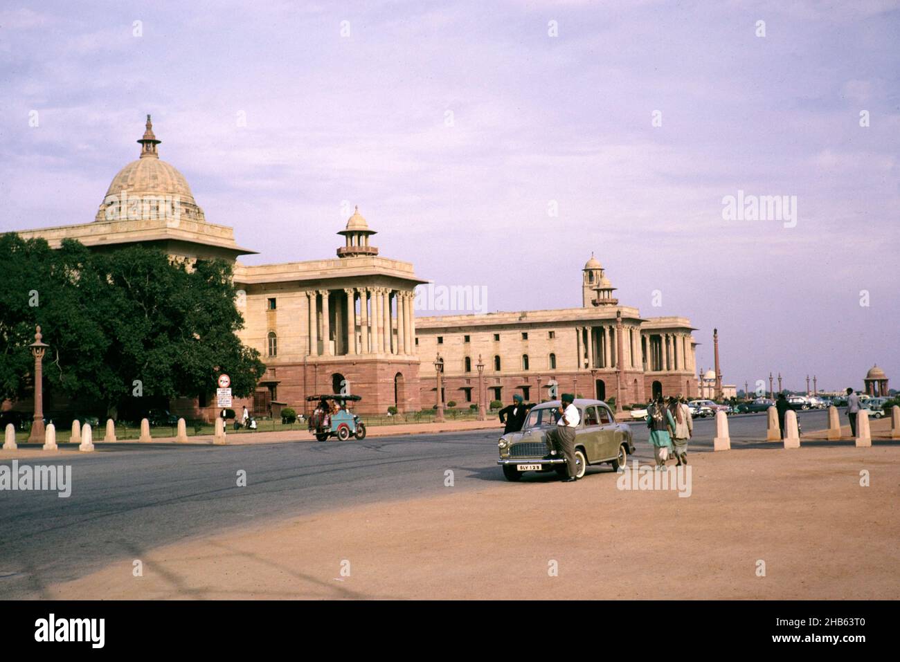 Car and driver parked near government Secretariat building, Rajpath ...