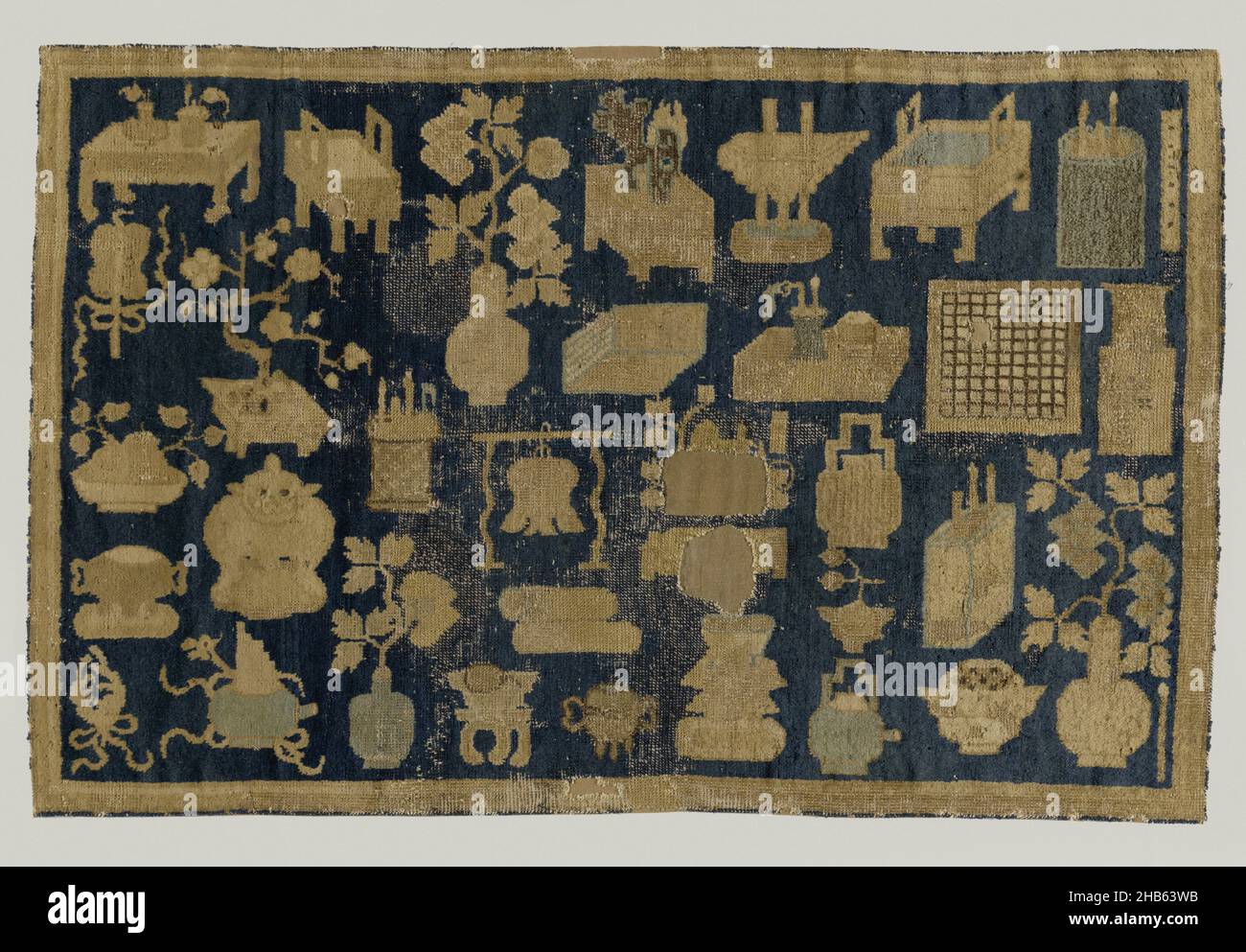 Oriental rug with the hundred antiques, Oriental rug with the hundred ...