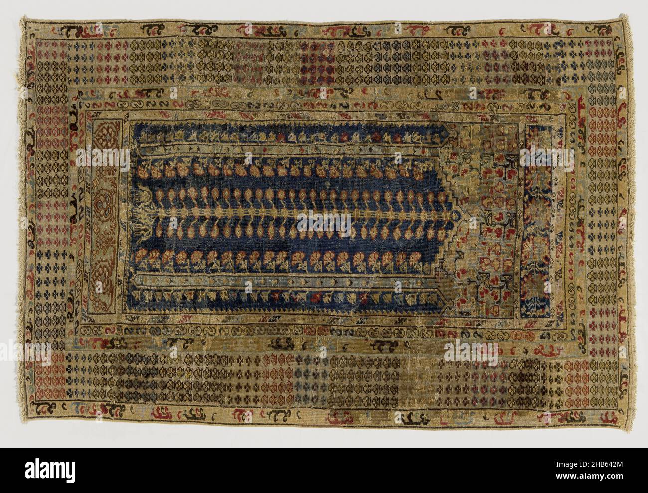 Gable columns hi-res stock photography and images - Alamy