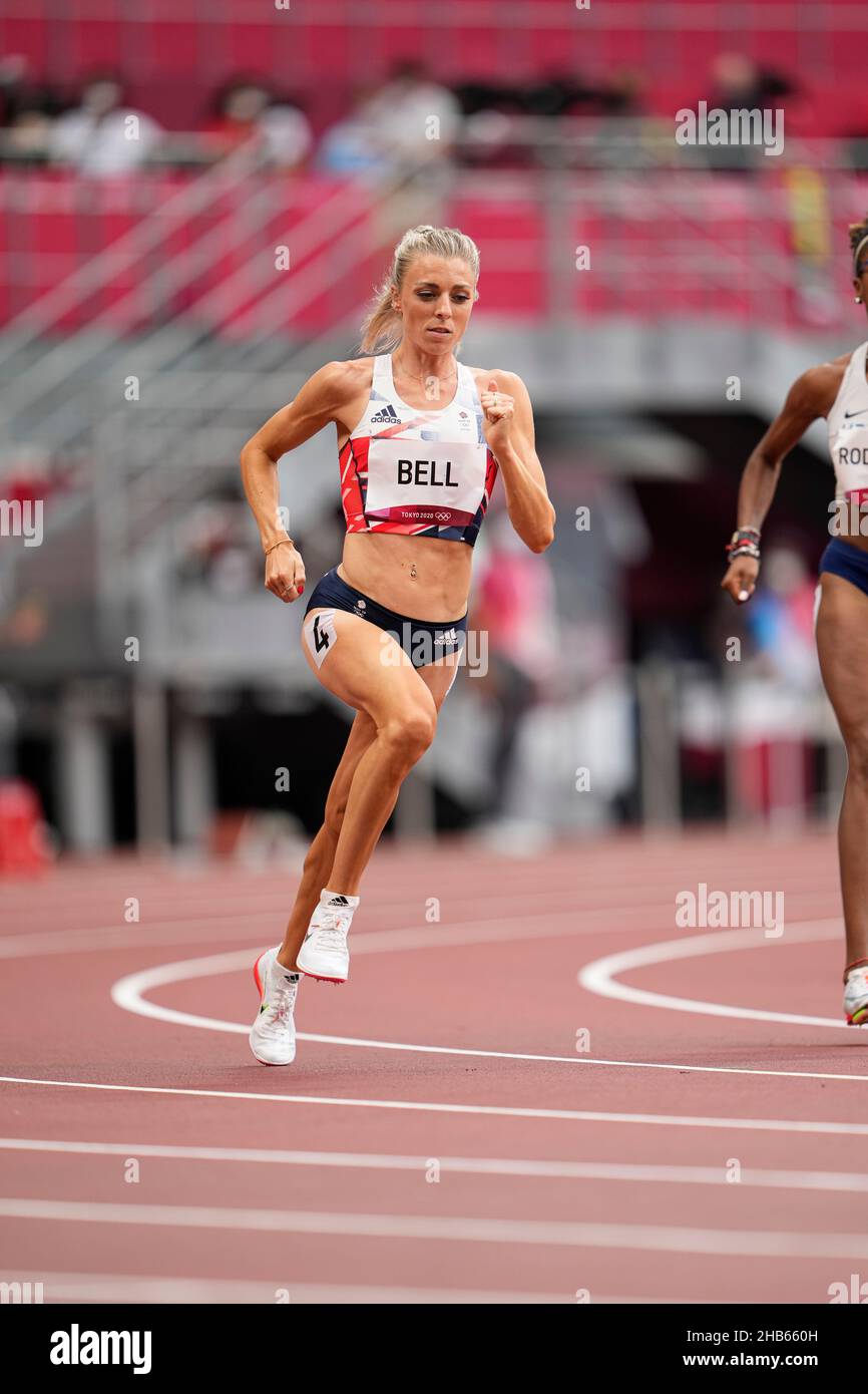 Alexandra Bell competing in the 800 meters of the 2020 Tokyo Olympics ...