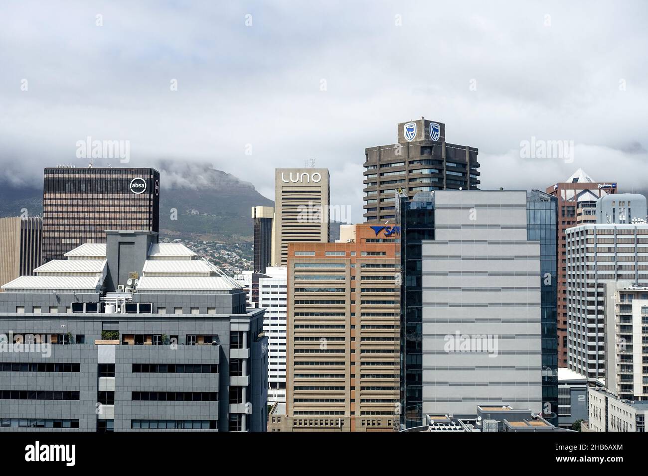 Skyline cape town hi-res stock photography and images - Alamy