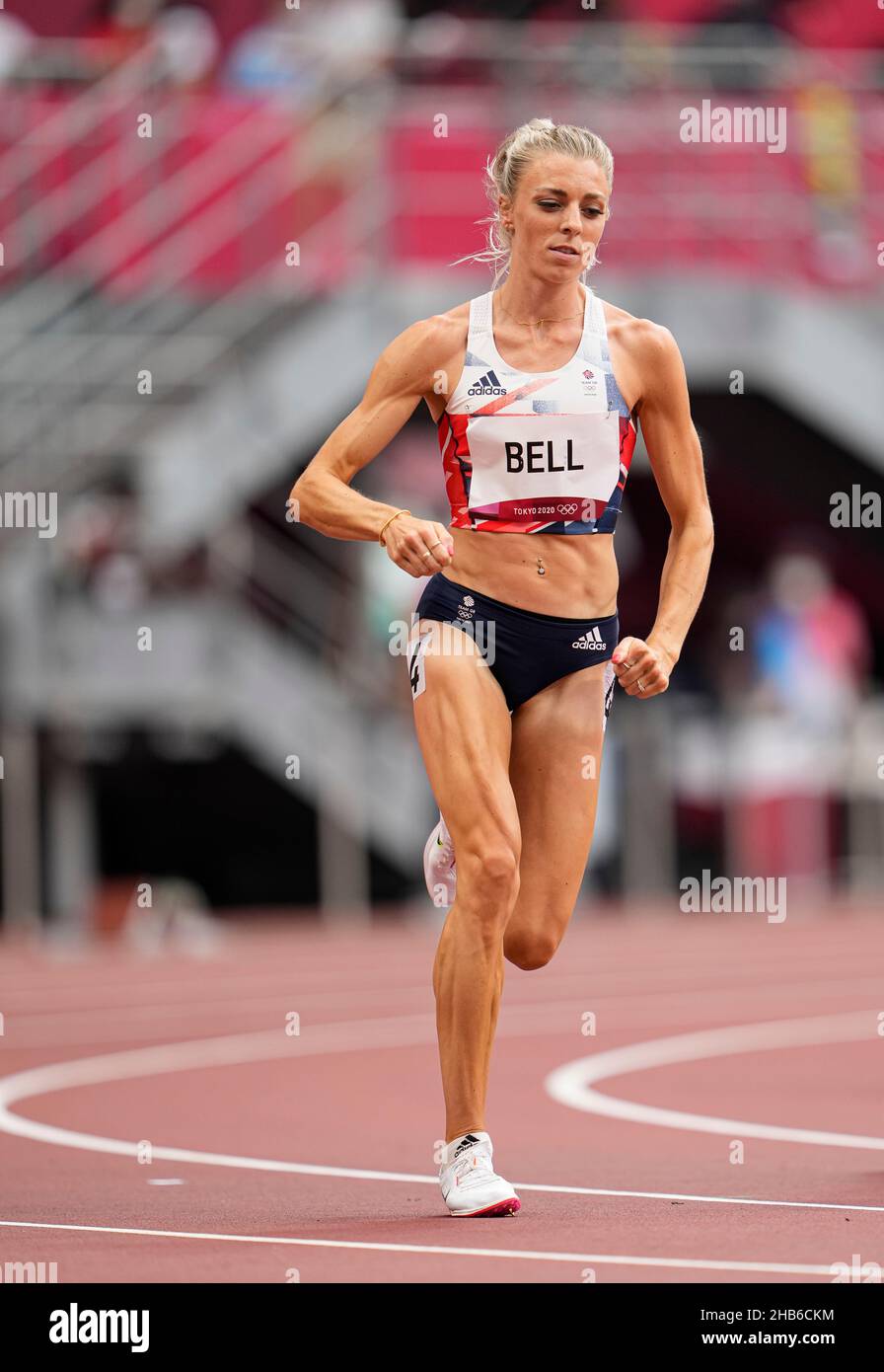 Alexandra Bell competing in the 800 meters of the 2020 Tokyo Olympics ...