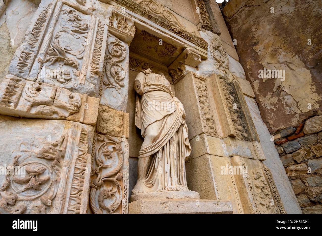 Statue of Episteme (Knowledge) in the Library of Celsus in Ephesus ...