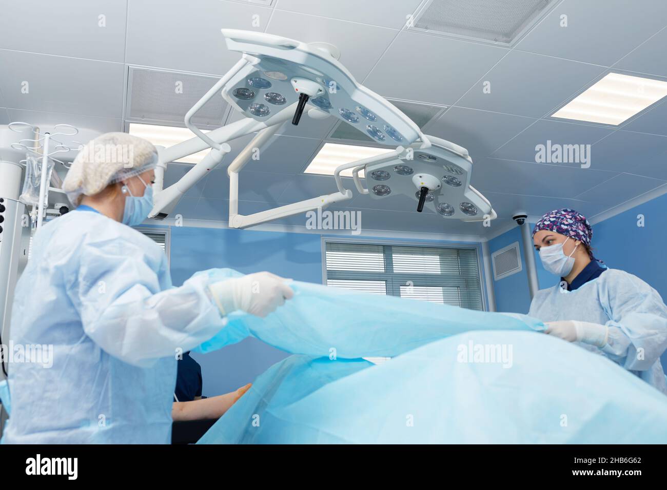 Monitor in operating theater monitoring hi-res stock photography and ...