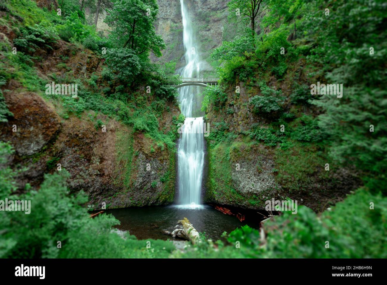 Multnomah Falls is a waterfall located on Multnomah Creek in the ...