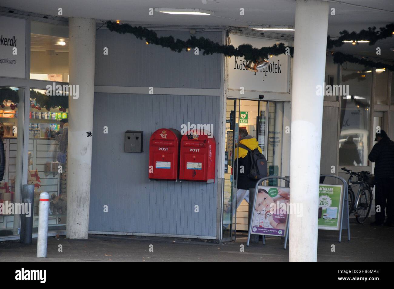 Copenhagen/Denmark./17 December 2021/ People can get third vaccines ...