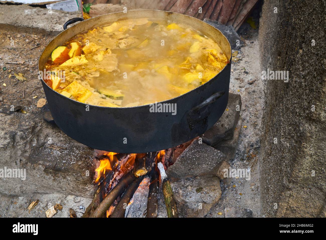 Pot stew horizontal hi-res stock photography and images - Alamy