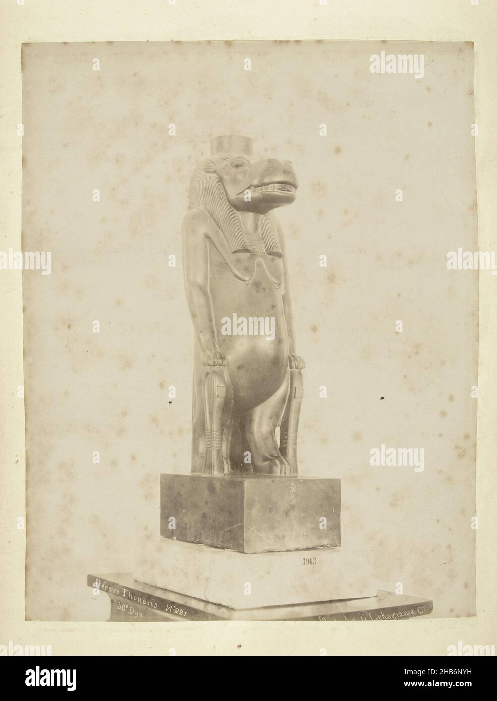 Deese thoueris no 221 hi-res stock photography and images - Alamy