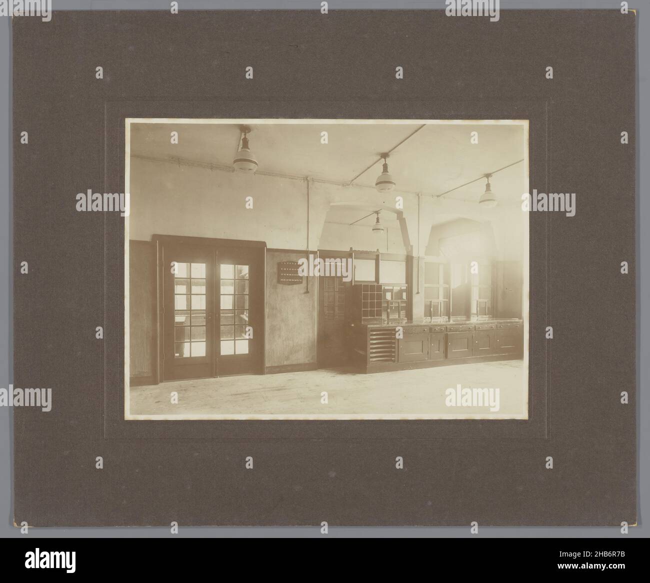 Right three counters hi-res stock photography and images - Alamy