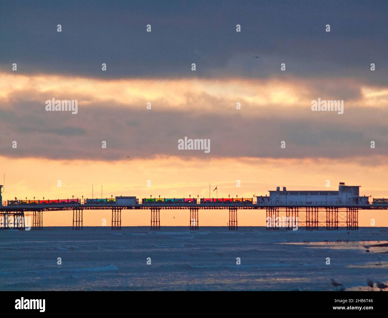 Worthing pier on east hi-res stock photography and images - Alamy