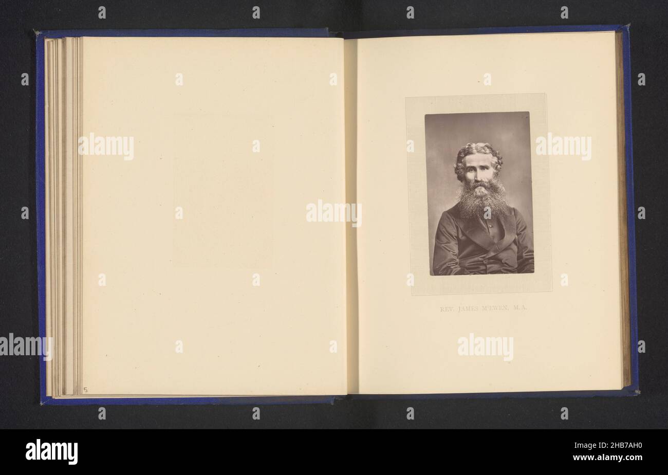 James mcewen hi-res stock photography and images - Alamy