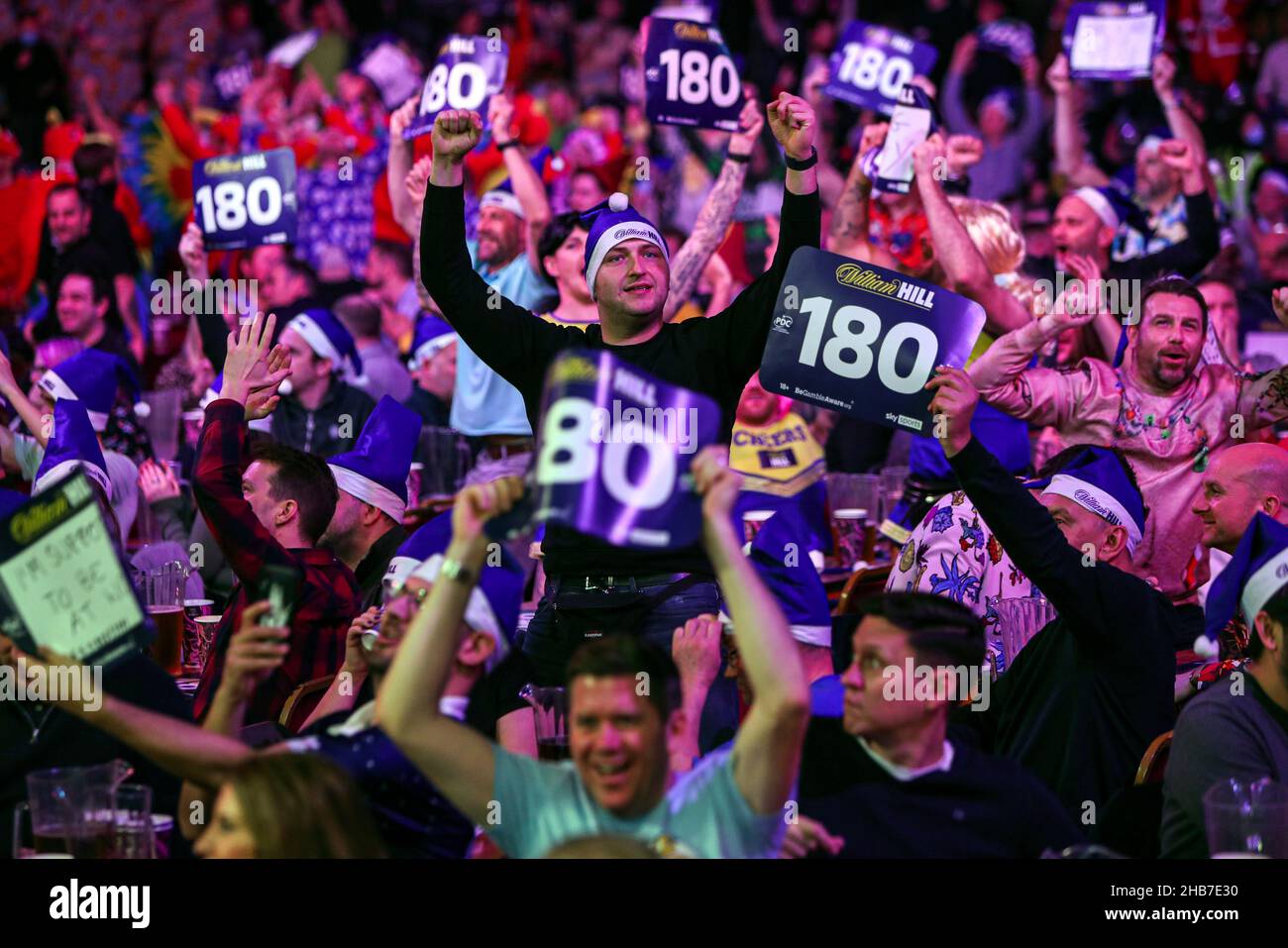 180 3 darts hi-res stock photography and images - Alamy