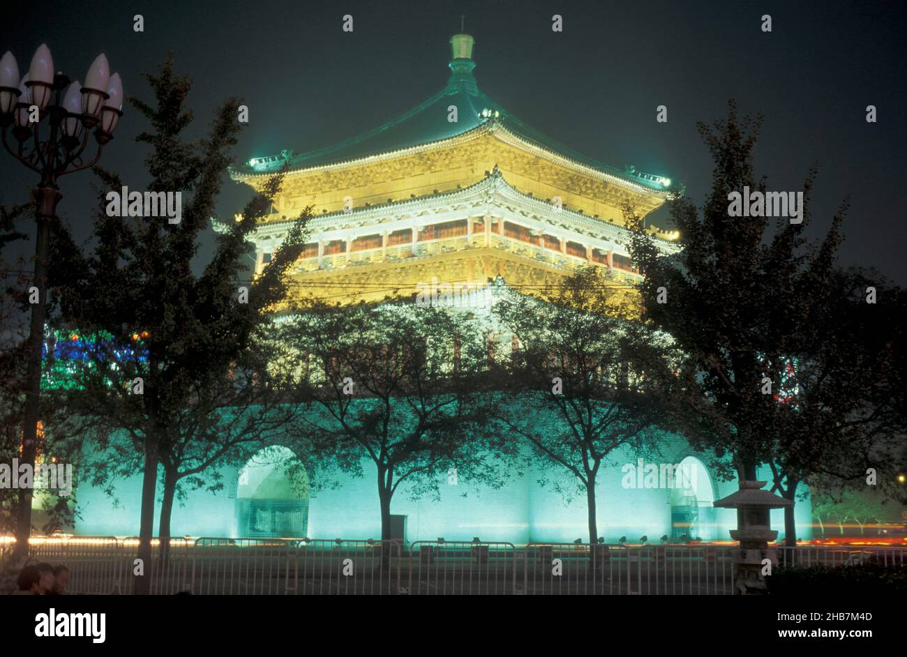 the south Gate of the city Wall in the Old City of Xian in the Provinz ...
