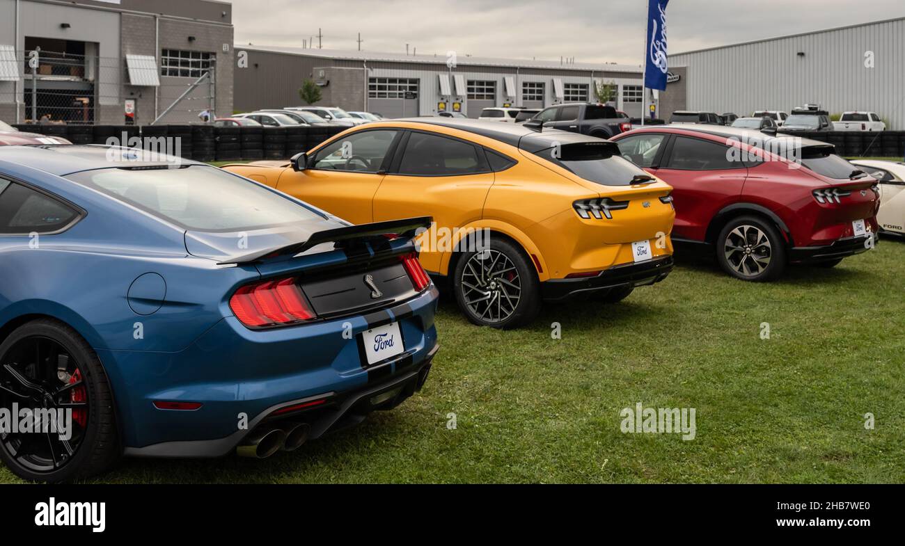 PONTIAC, MI/USA - SEPTEMBER 22, 2021: A 2021 Three Ford Mustangs ...