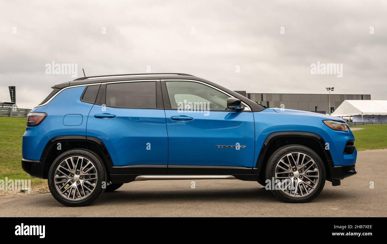 2021 jeep compass hi-res stock photography and images - Alamy