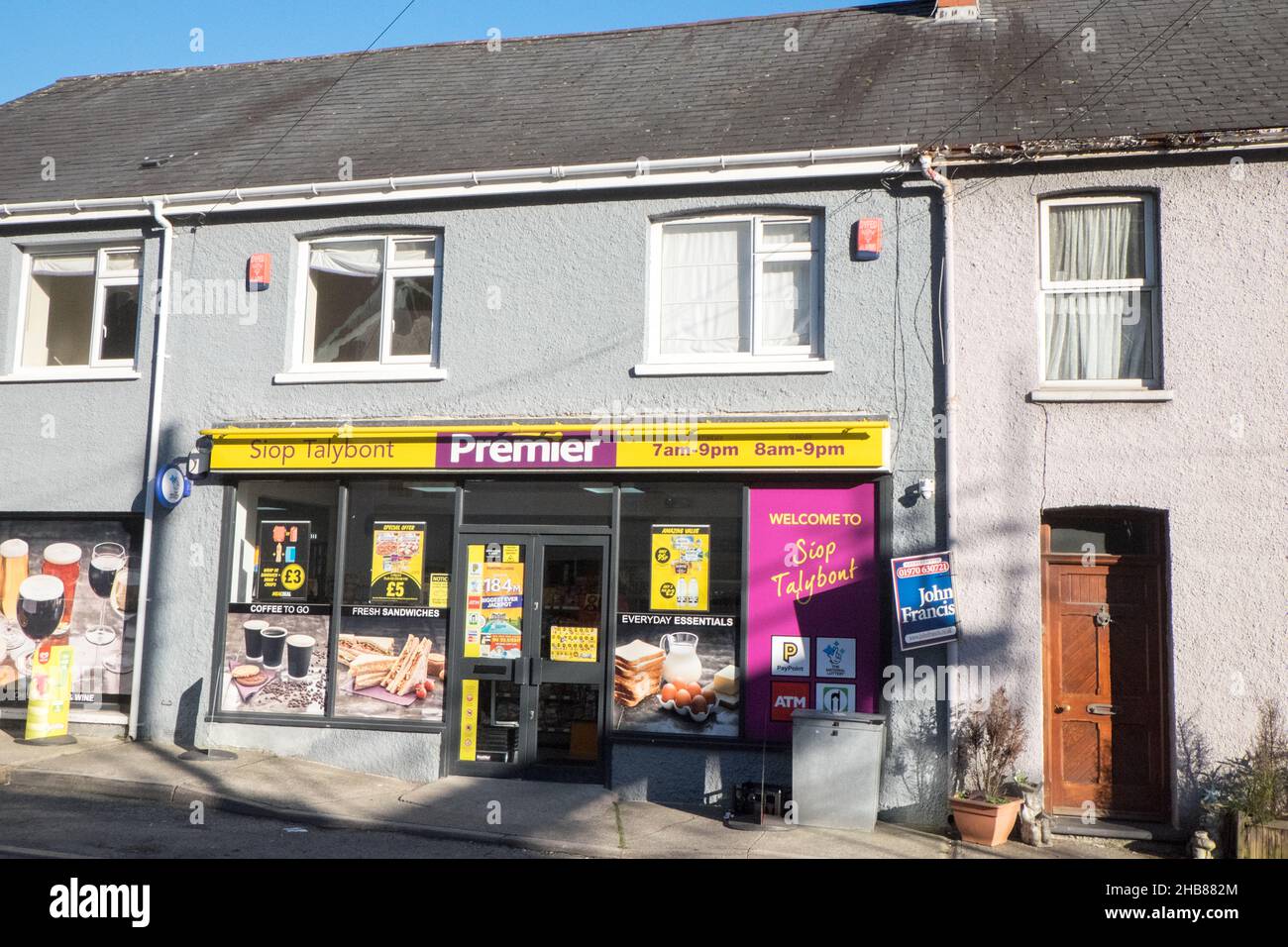 Premier convenience store hi-res stock photography and images - Alamy