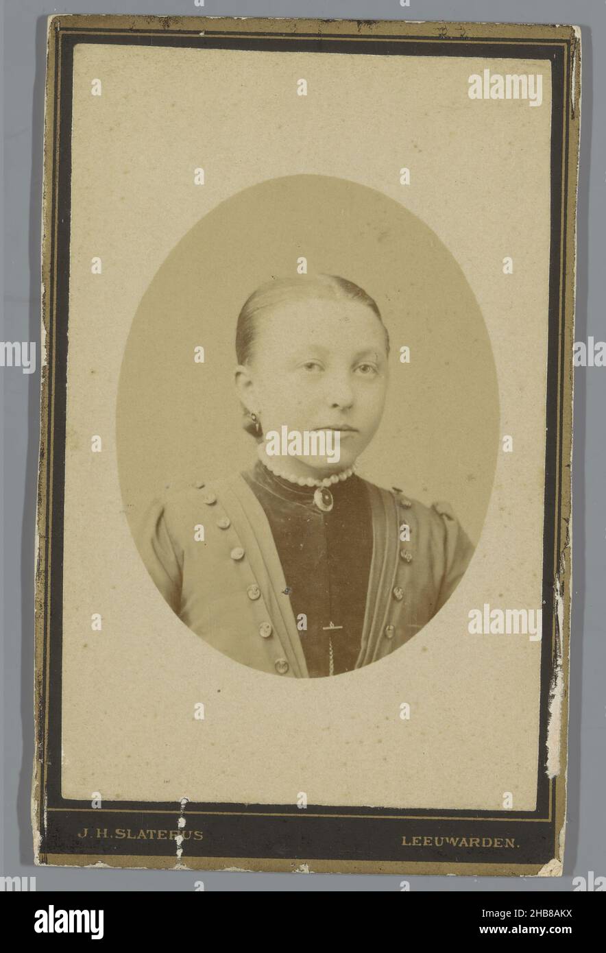 Portrait of an unknown woman, identified as Annigje v.d. Valk, Idanus ...