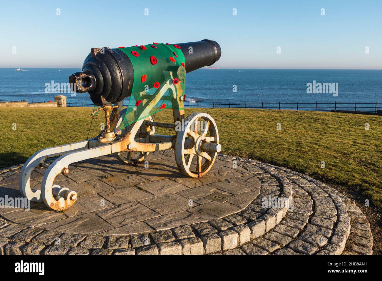 Sebastopol cannon hi-res stock photography and images - Alamy