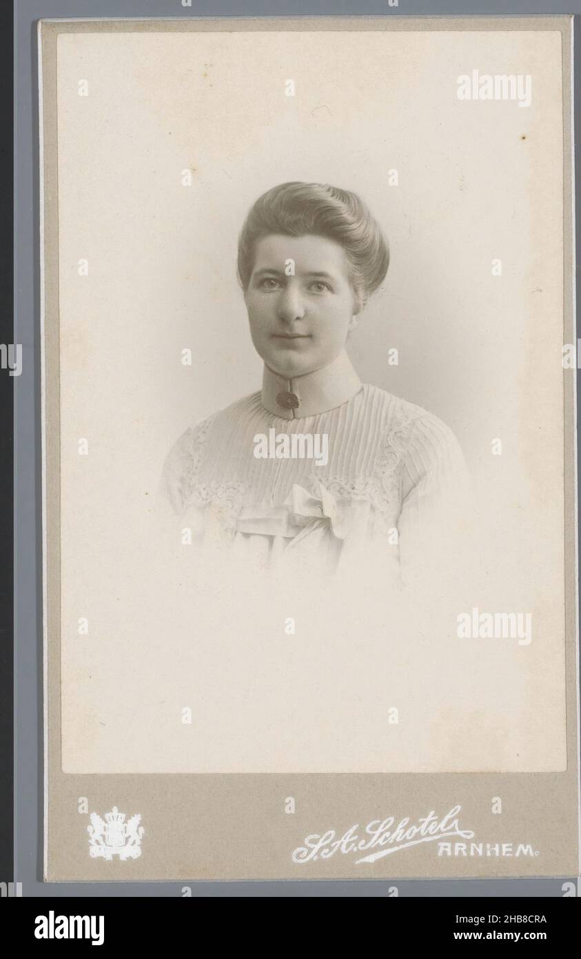 Portrait of an unknown woman, Stephanus Adrianus Schotel (mentioned on ...