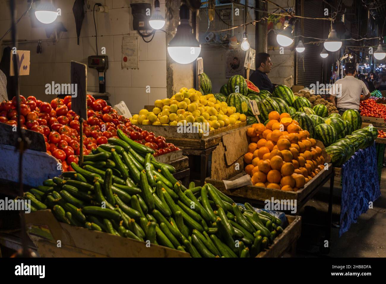 Fruits and vegetable market middle east hi-res stock photography and ...