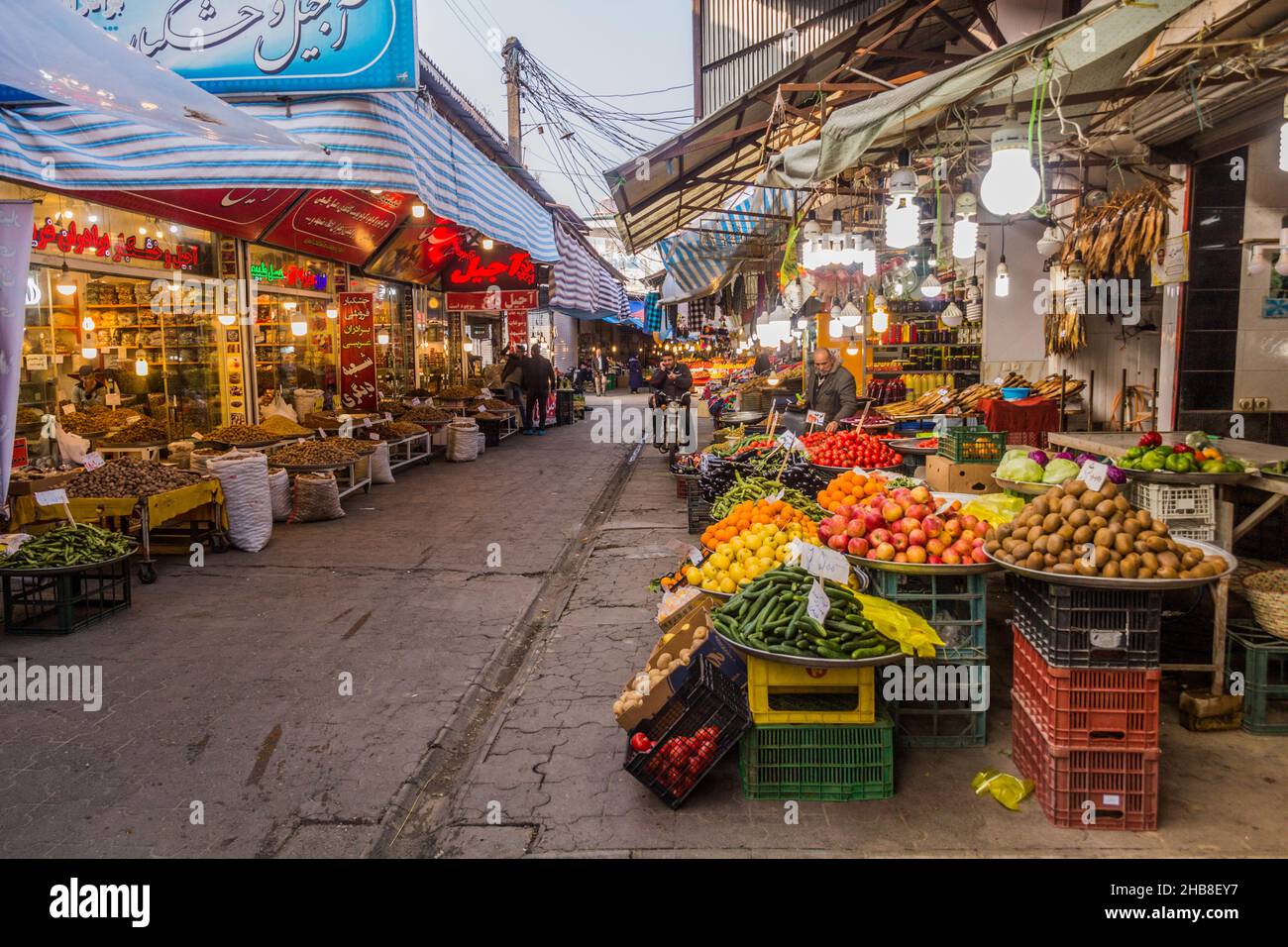 LAHIJAN, IRAN - APRIL 8, 2018: Fruits and vegetables stalls at the ...