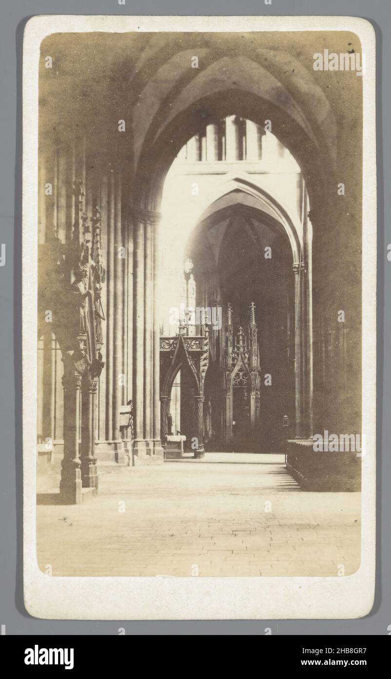 Side chapels regensburg cathedral hi-res stock photography and images ...