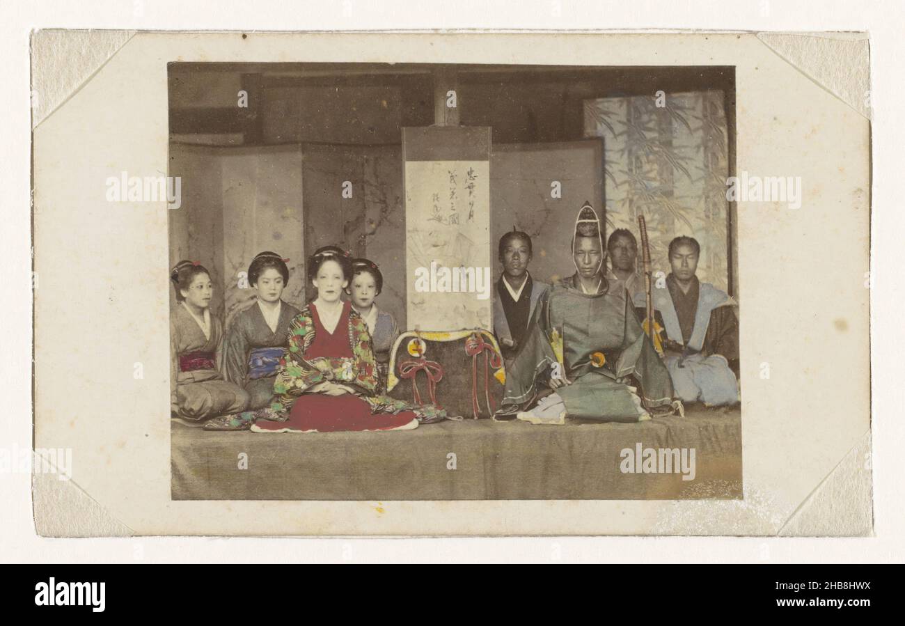 Eight unknown japanese women hi-res stock photography and images - Alamy