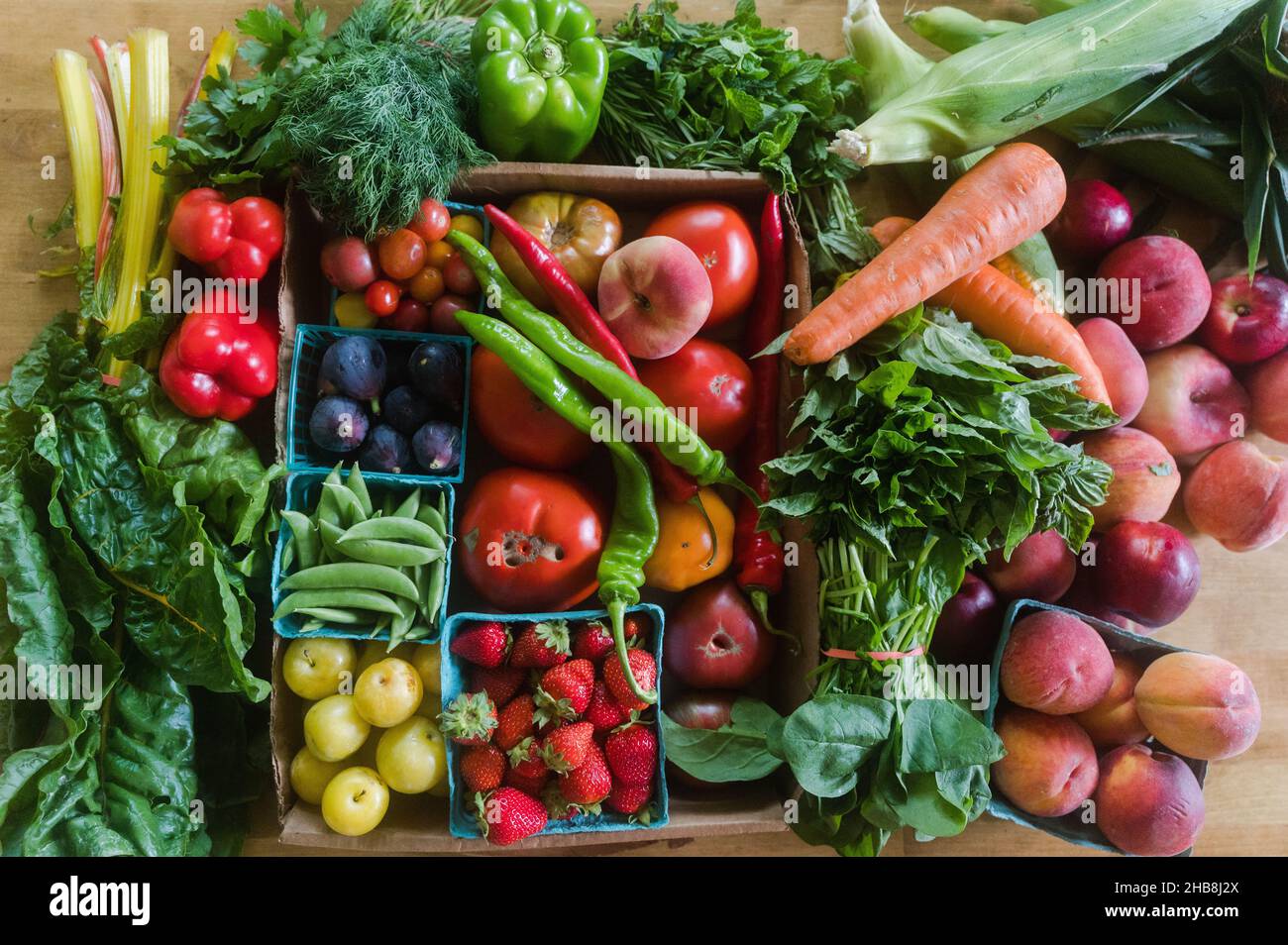 Overhead view assorted vegetables hi-res stock photography and images ...