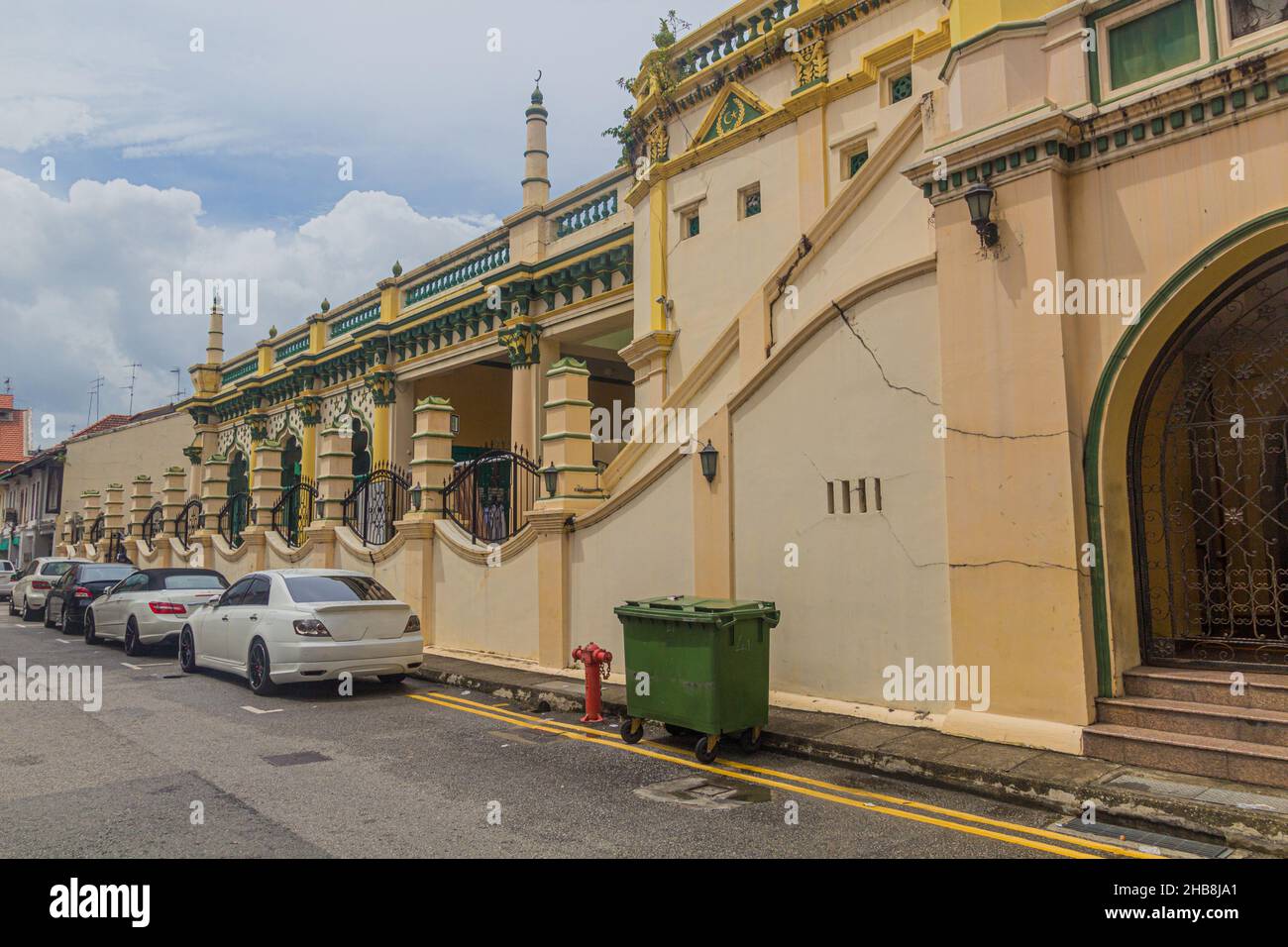 Masjid Abdul Gaffoor mosque in Singapore Stock Photo - Alamy